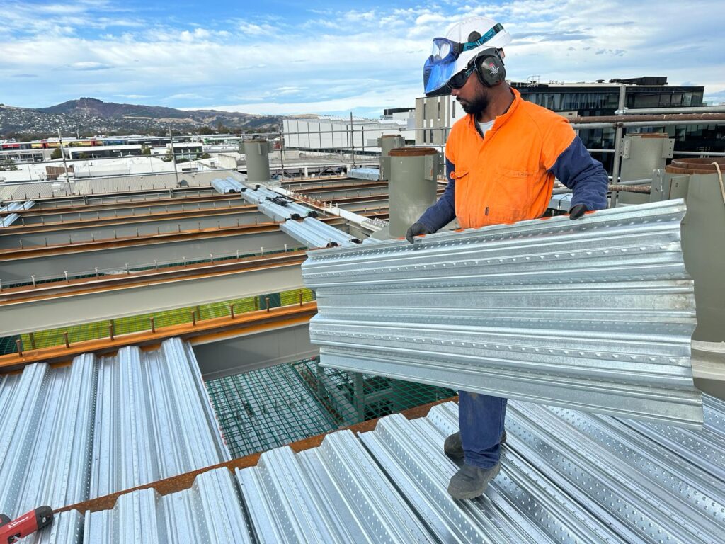 Metal Decking » ComFlor Installation Service