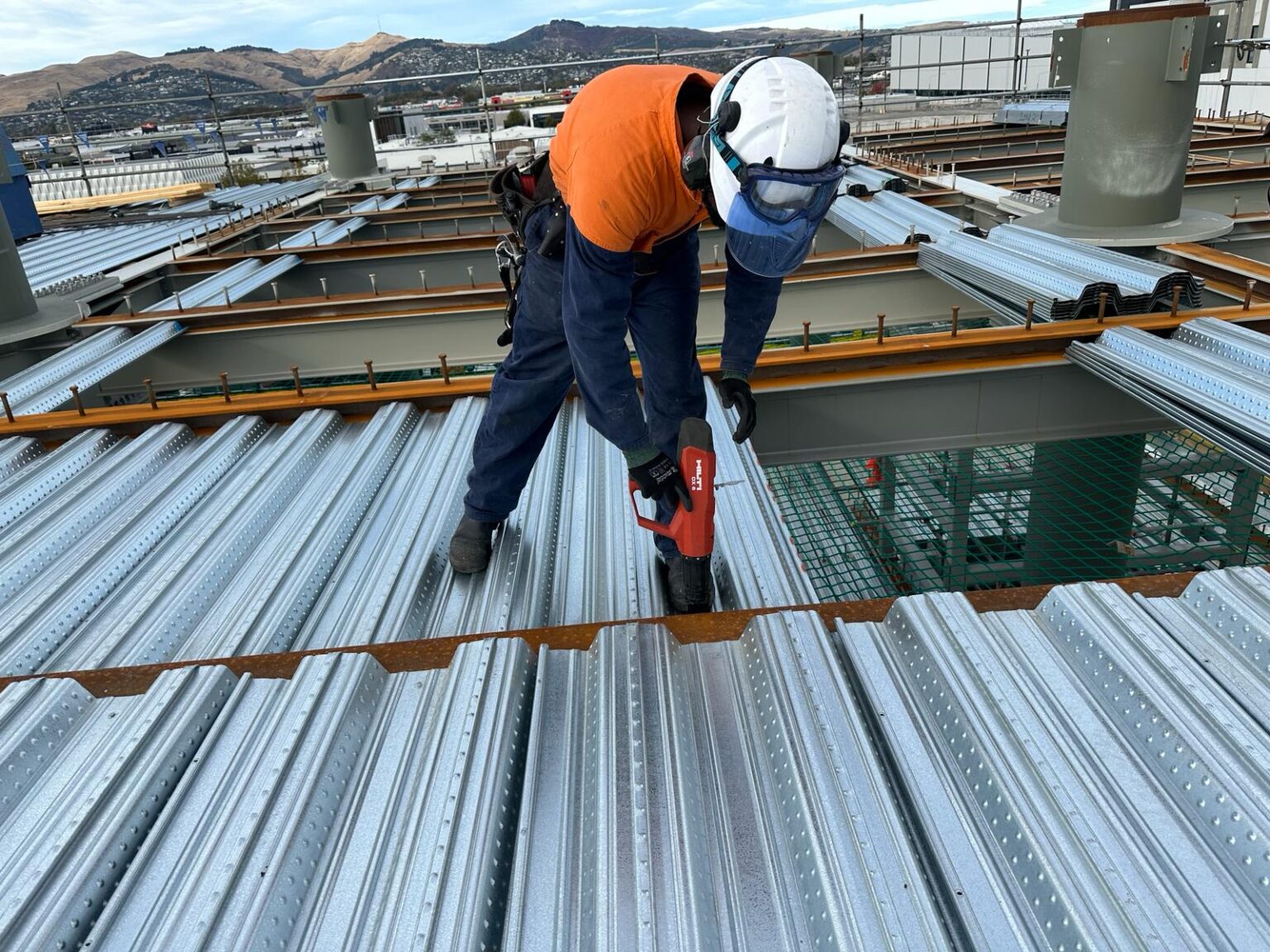 Comfloor and Shear Stud Welding » CSSW Ltd